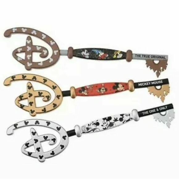 Disney Keys Mickey Mouse | Toys | Disney Mickey Mouse Through The Years ...